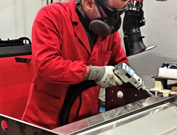 We have new welding machines equipped with laser technology | Metal's